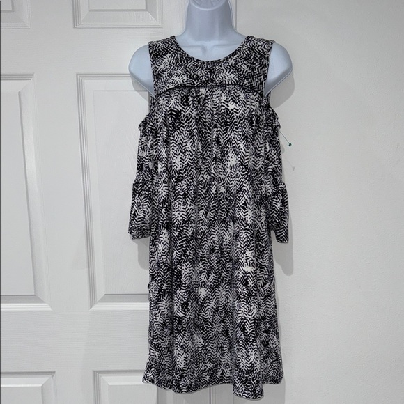 Robert Louis | Dresses | Robert Louis Monochrome Long Sleeve Dress ...